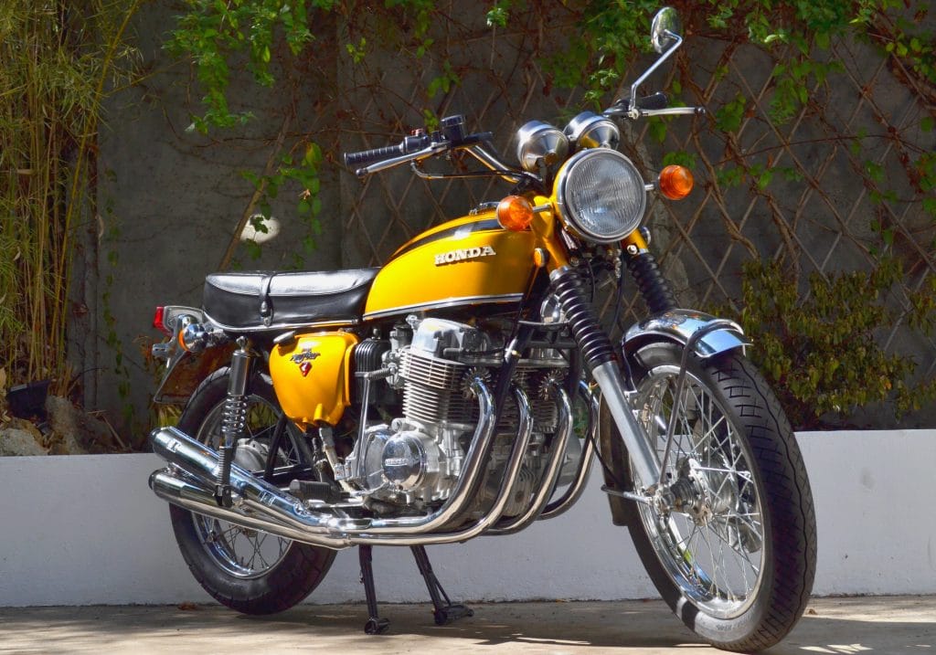 Honda CB 750 K1 1970 Candy Gold Honda - KB Style : we are classic, but...