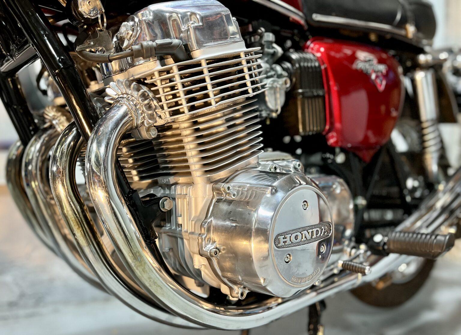 Honda CB 750 K1 1971 Candy Ruby Red Honda - KB Style : we are classic, but...